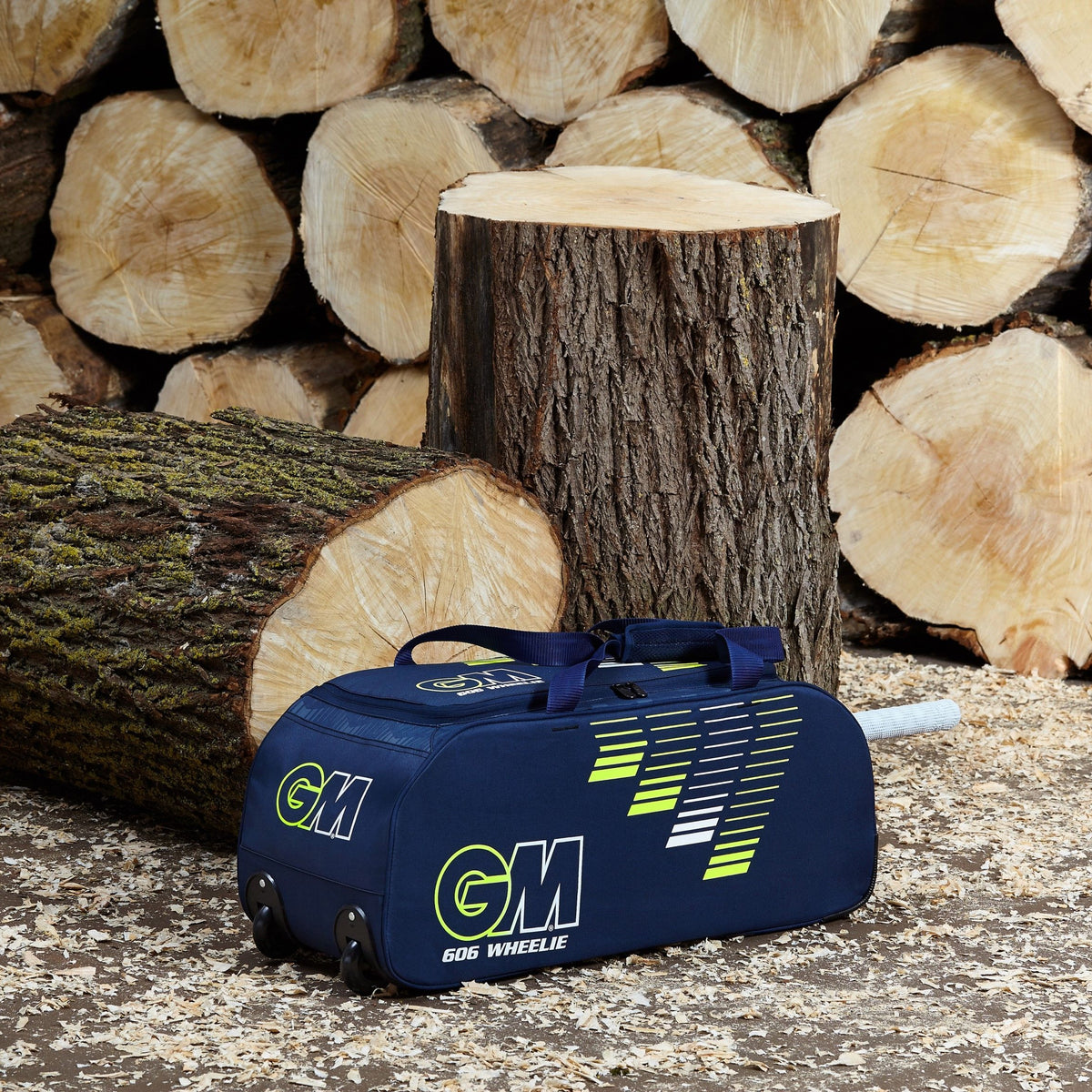 GM 606/DIAMOND WHEELIE BAG – Sports Hub